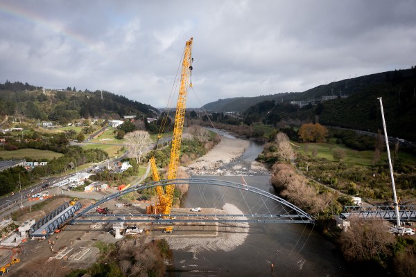 All trusses and spans in place at the Whakawhirinaki Silverstream pipe ...