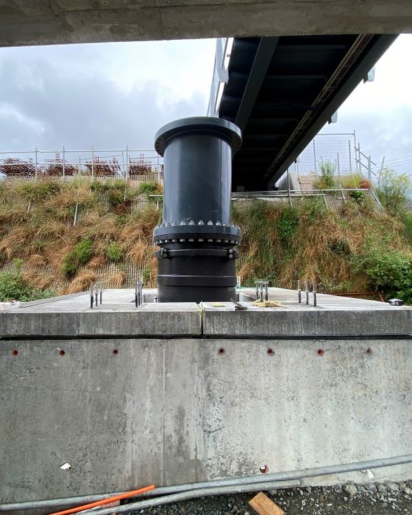 Whakawhirinaki (Silverstream pipe bridge) moves closer to completion ...