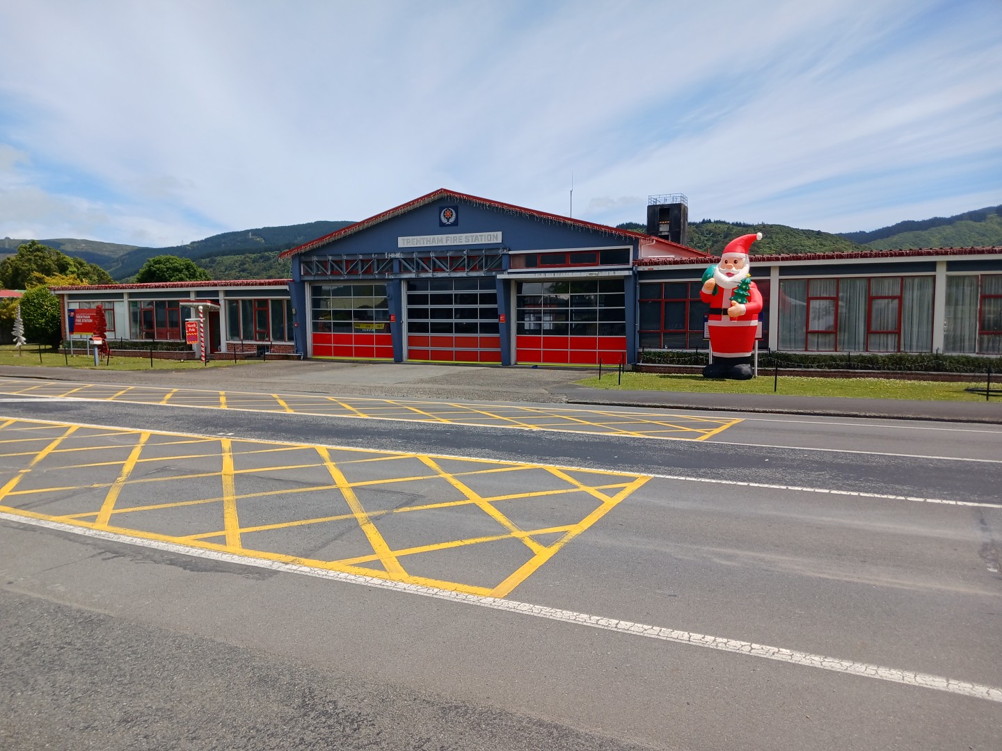 The North Pole returns to Trentham Fire Station – The Upper Hutt Connection